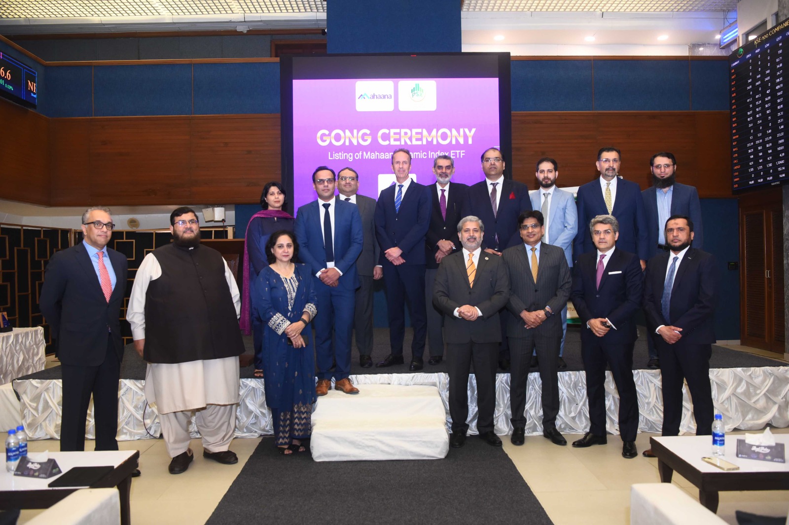 SECP, Chairman Akif Saeed delivers a key note at the Gong Ceremony of ...